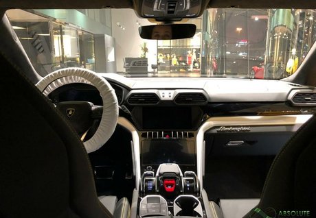 Luxury car rental Dubai | Premium car hire | Speedy Drive Car Rental